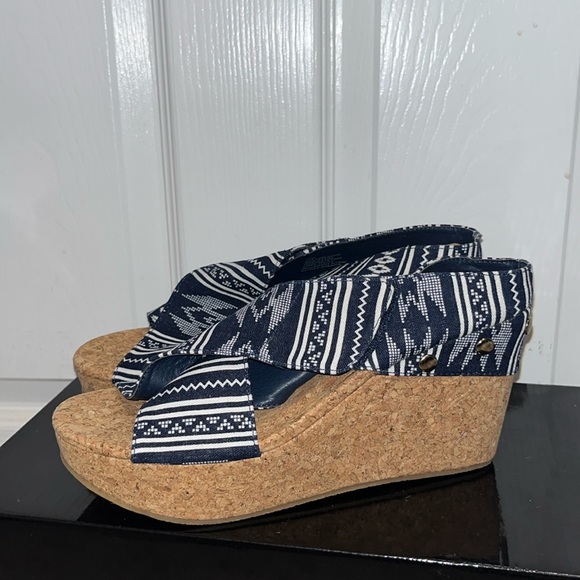 JustFab | Shoes | Justfab Eda Wedge Sandals | Poshmark